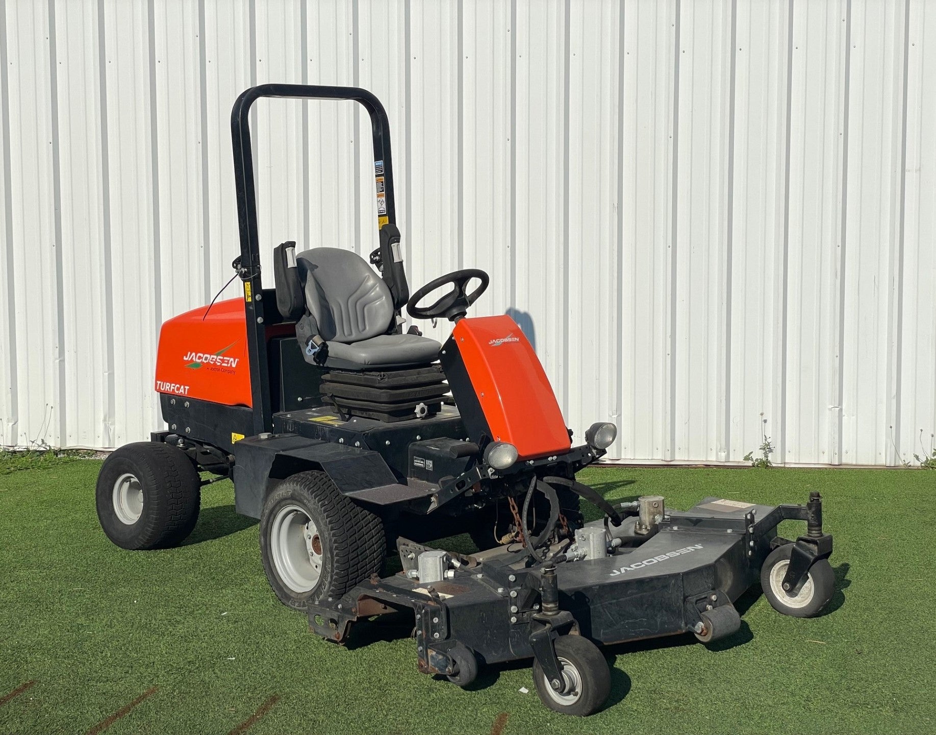 Turfcat 2WD Diesel: ROPS, Light – Global Turf Equipment